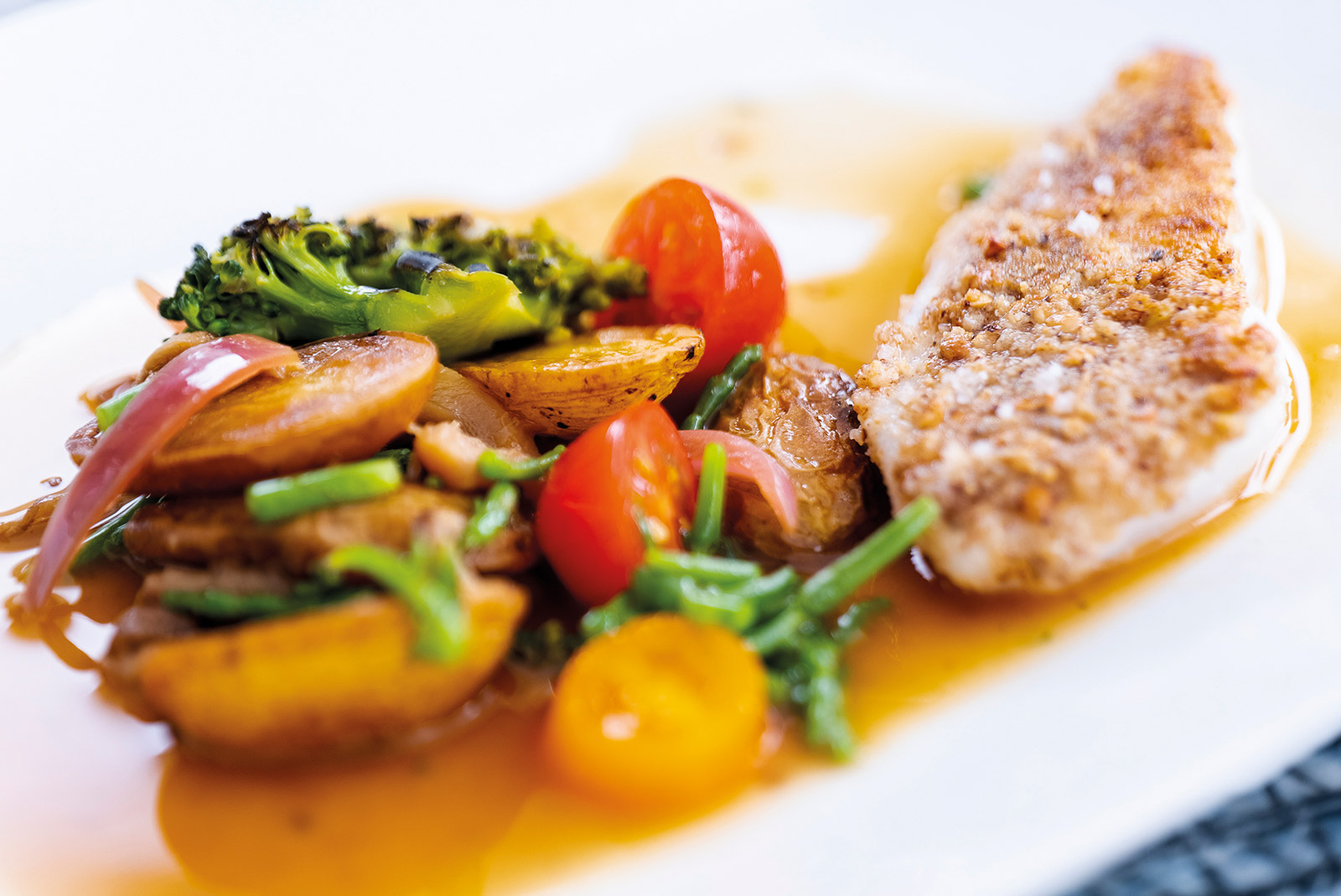 Filet de Saint-Pierre en croûte de sarrasin • Guyader Gastronomie